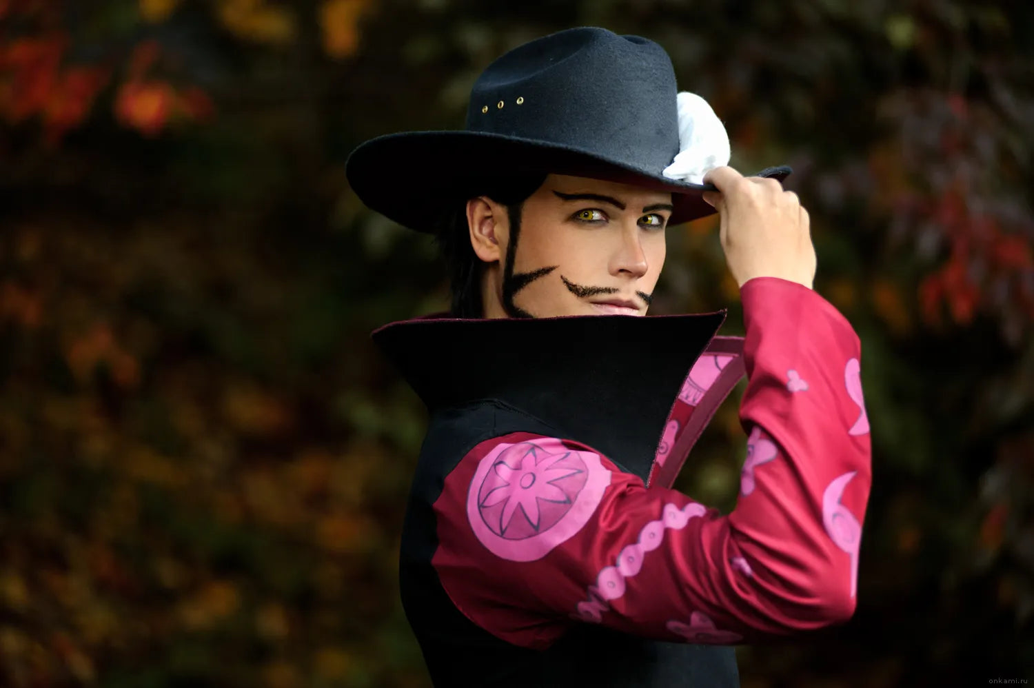 mihawk cosplay – cosicon
