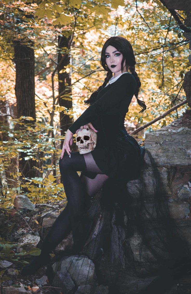 wednesday cosplay – cosicon
